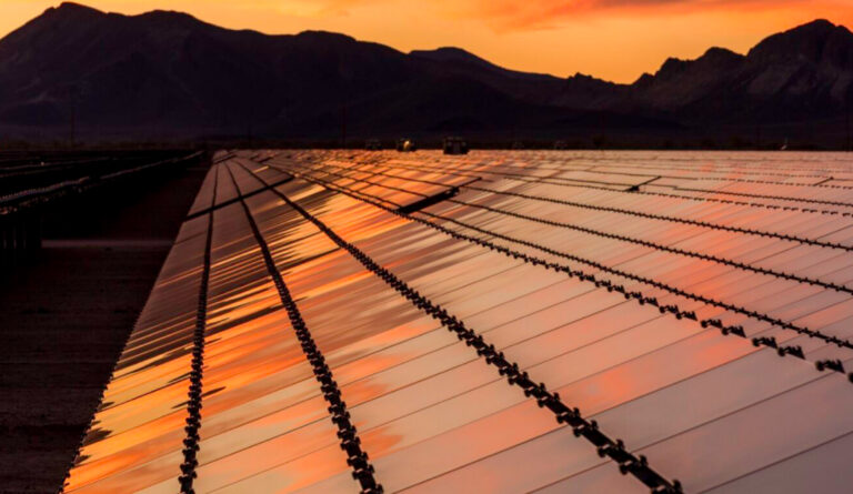 Solar farms and solar energy benefits in the US - Clearway