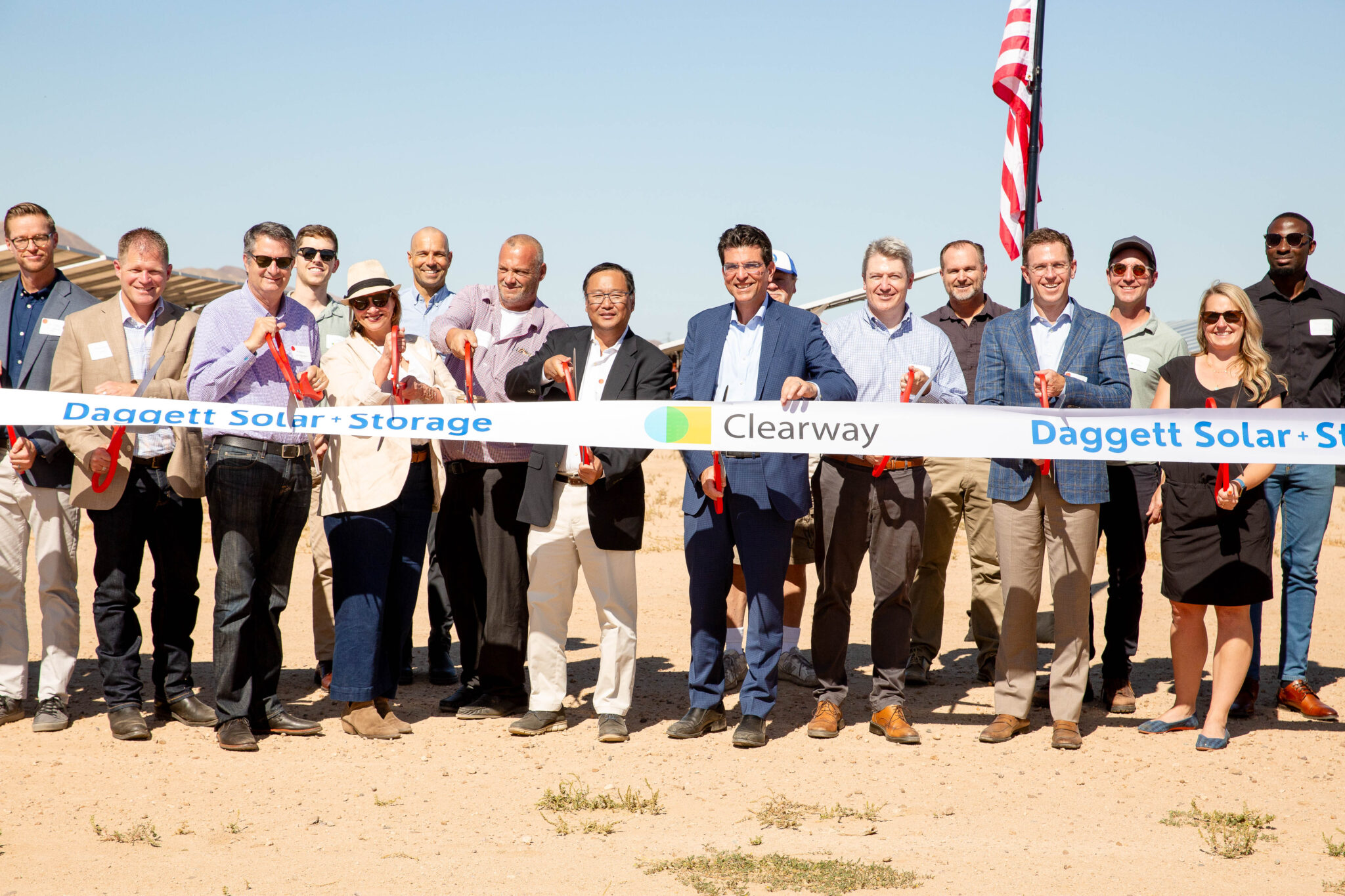 Clearway Announces Commercial Operations at the Daggett Clean Energy ...